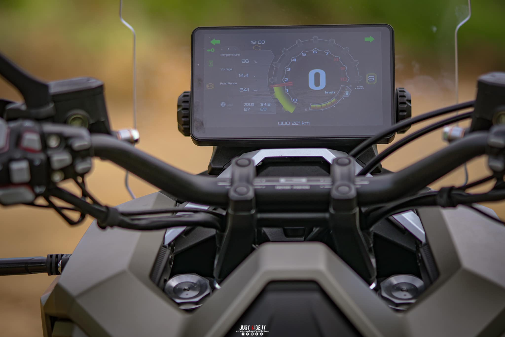 Review Zontes 368G by Just Ride It